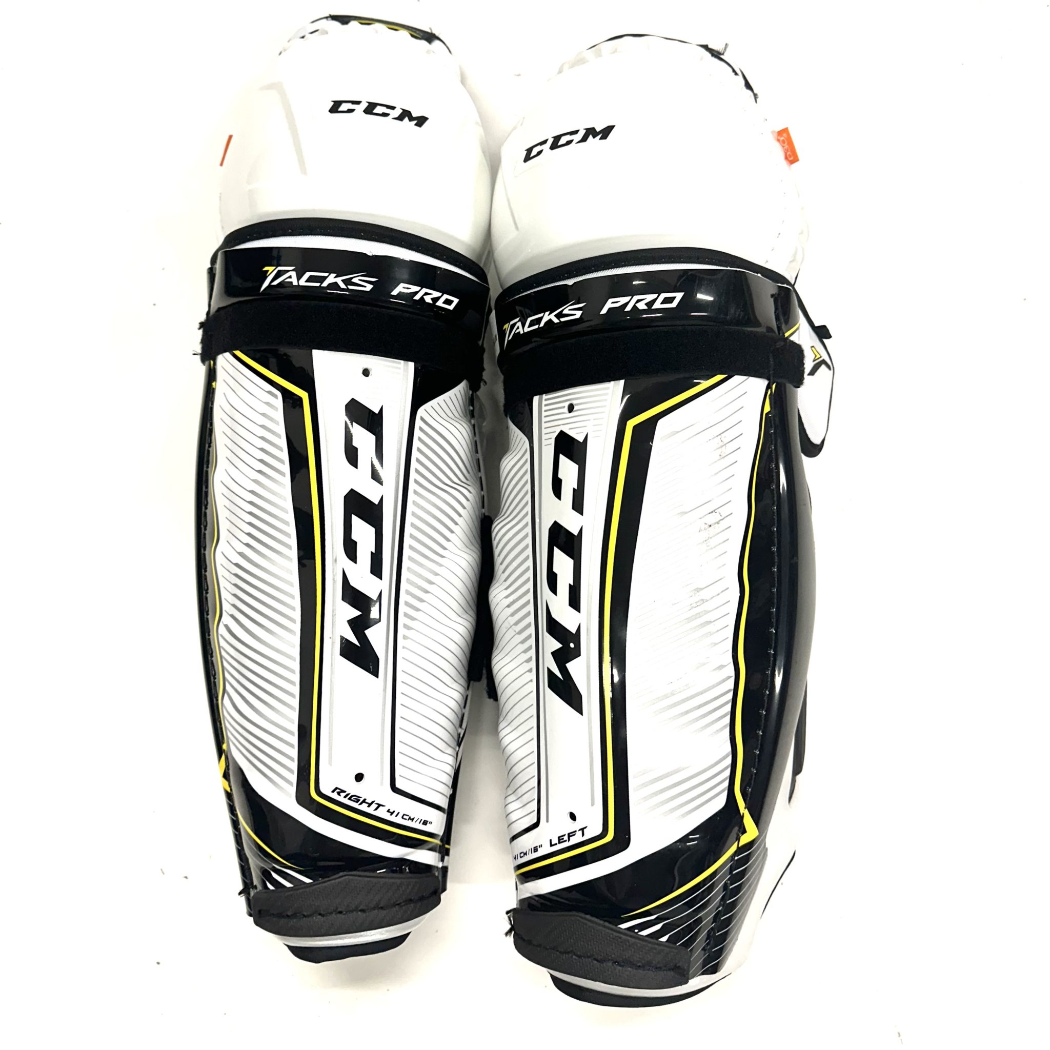CCM Tacks Pro 16″ – RH1315 – Reference Hockey